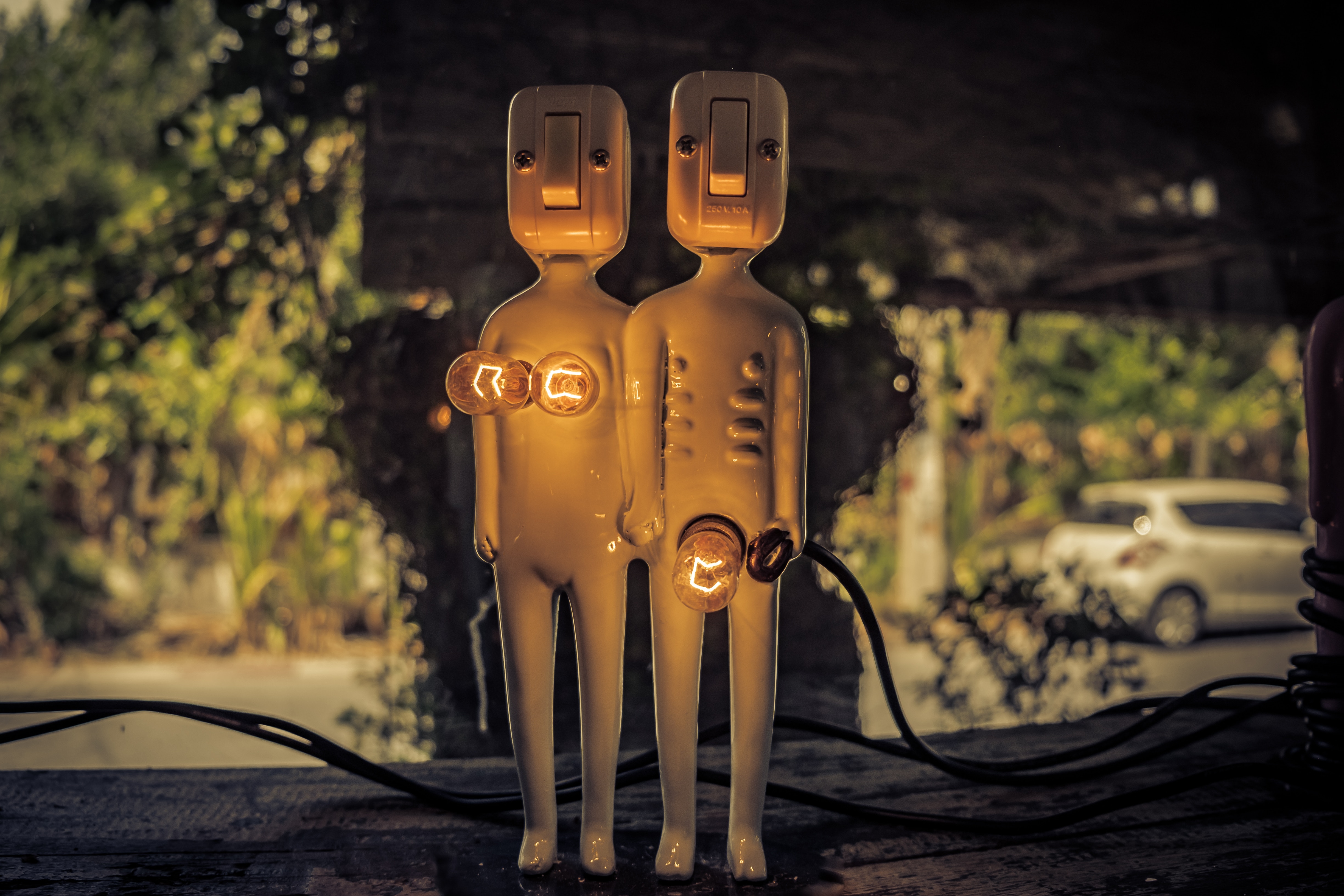 How Many Genders Does it Take to Change a Light Bulb? | elephant journal