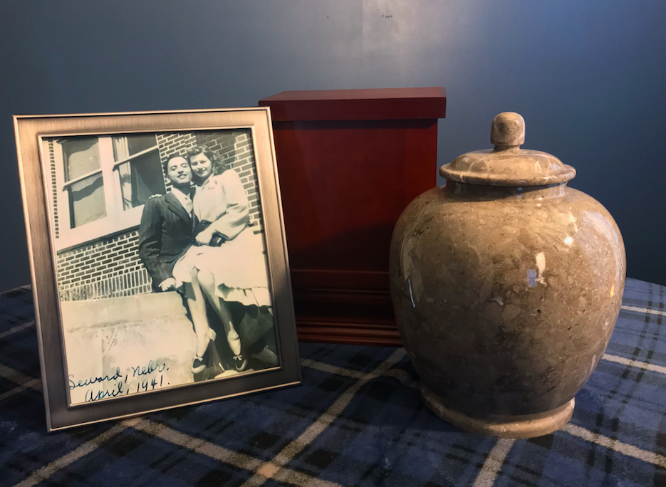 8 Alternatives to Cremation: Eco-Friendly Ways to Dispose of our Bodies ...