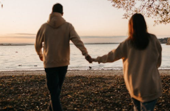 Rebuilding Trust: 5 Questions to Ask Ourselves before Trusting Someone ...