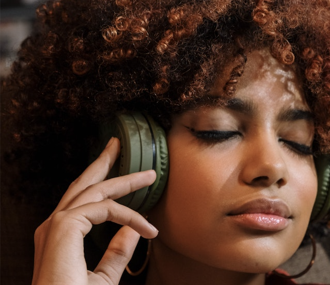 12 Songs to Move us Forward when we’re in the Messy Middle. | elephant ...